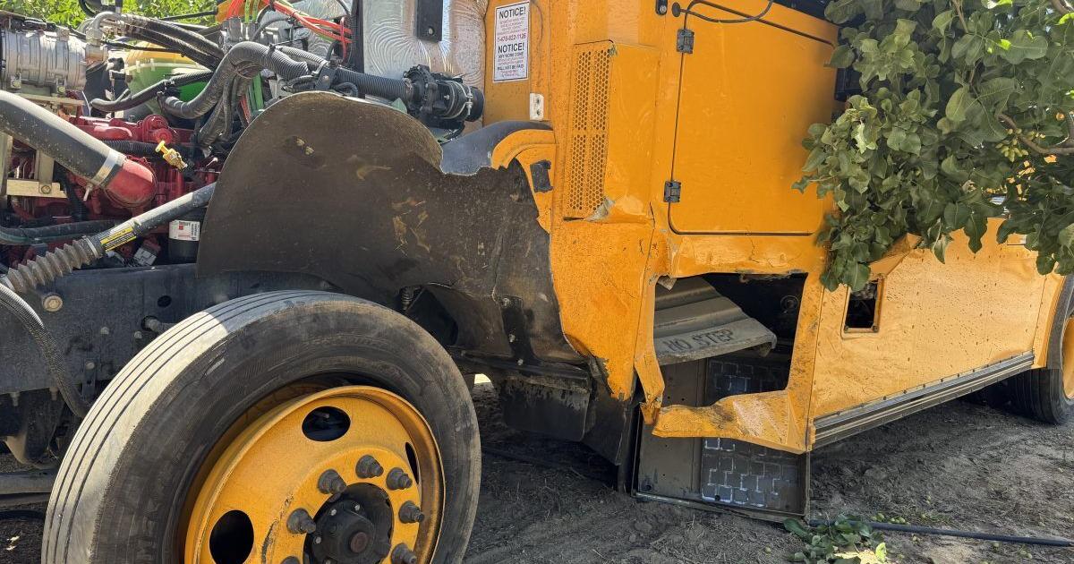 KCFD: 4 hurt in school bus collision | News | bakersfield.com