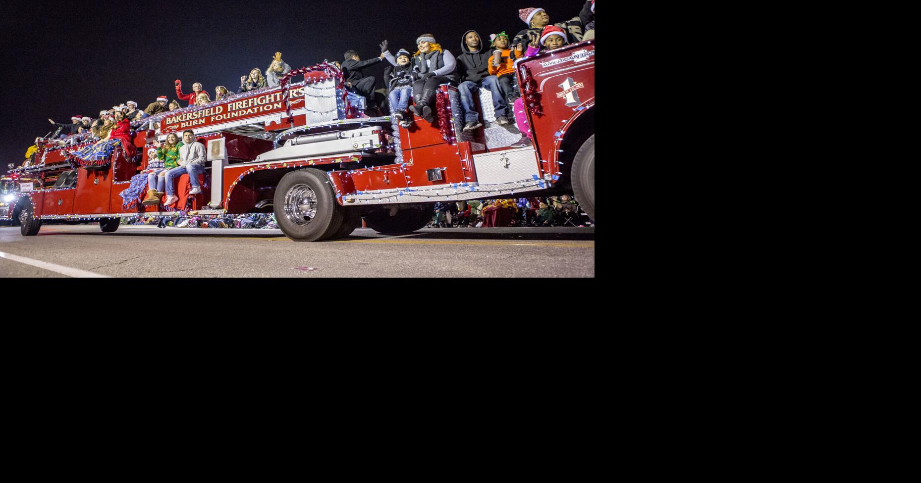 PHOTO GALLERY: Parade filled with Christmas stories | News ...