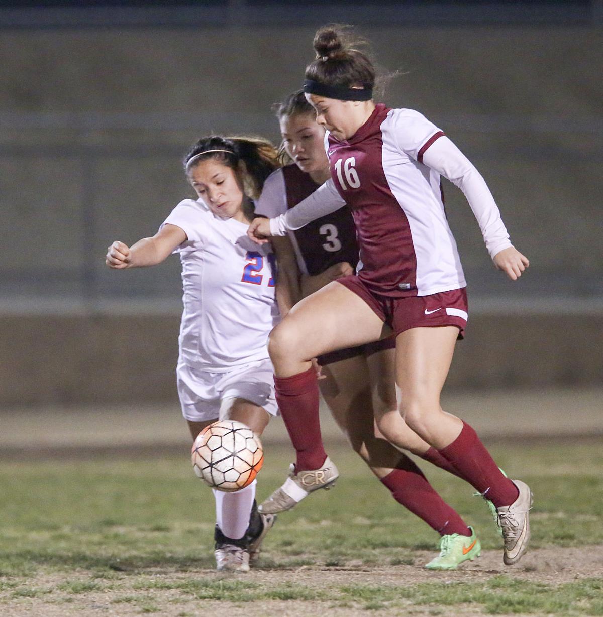 East High Plays Independence High In Girls Soccer | Photo Gallery ...