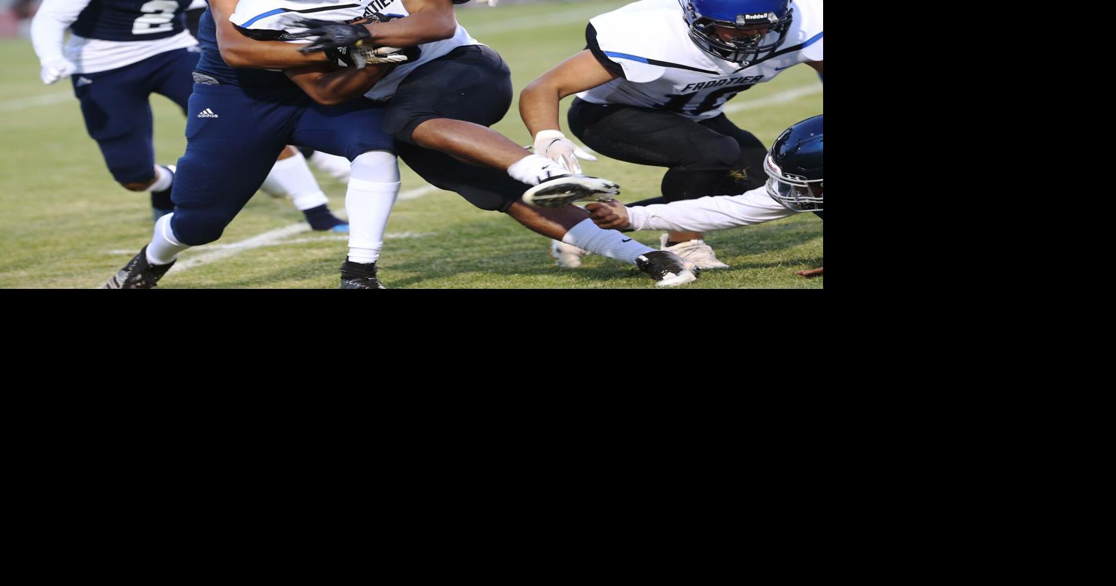 PHOTO GALLERY: Frontier football downs BHS | Multimedia | bakersfield.com