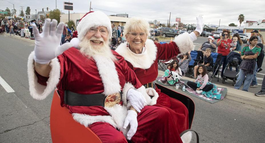Get in the holiday spirit early with a Christmas parade | Bakersfield ...