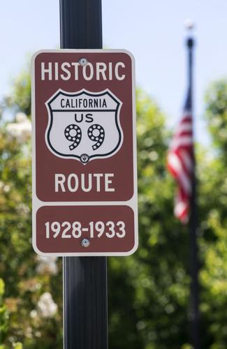 PHOTO GALLERY: New signs added to Historic US Route 99 commemoration ...