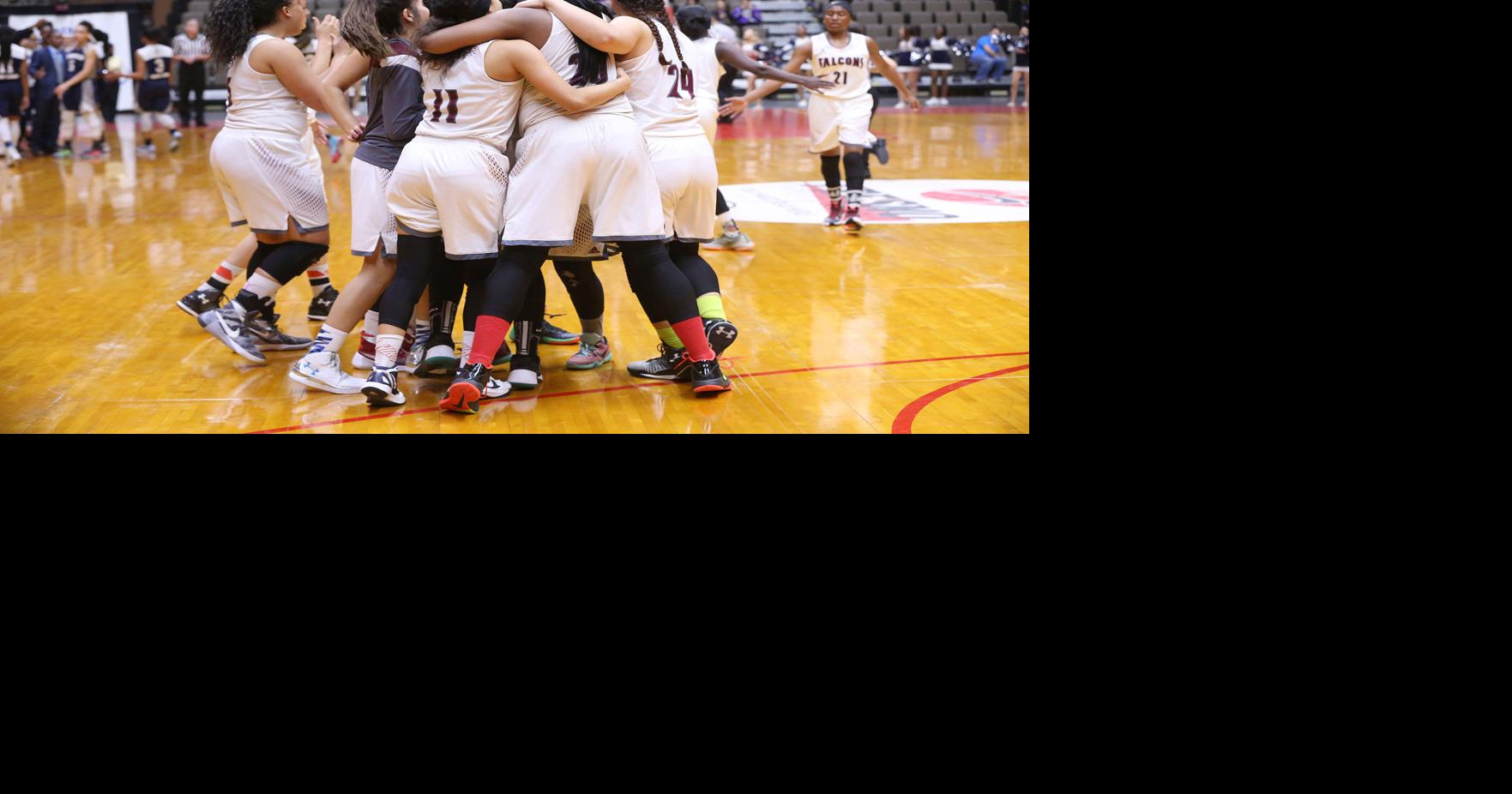 Kern County basketball teams all on the road to open SoCal playoffs ...