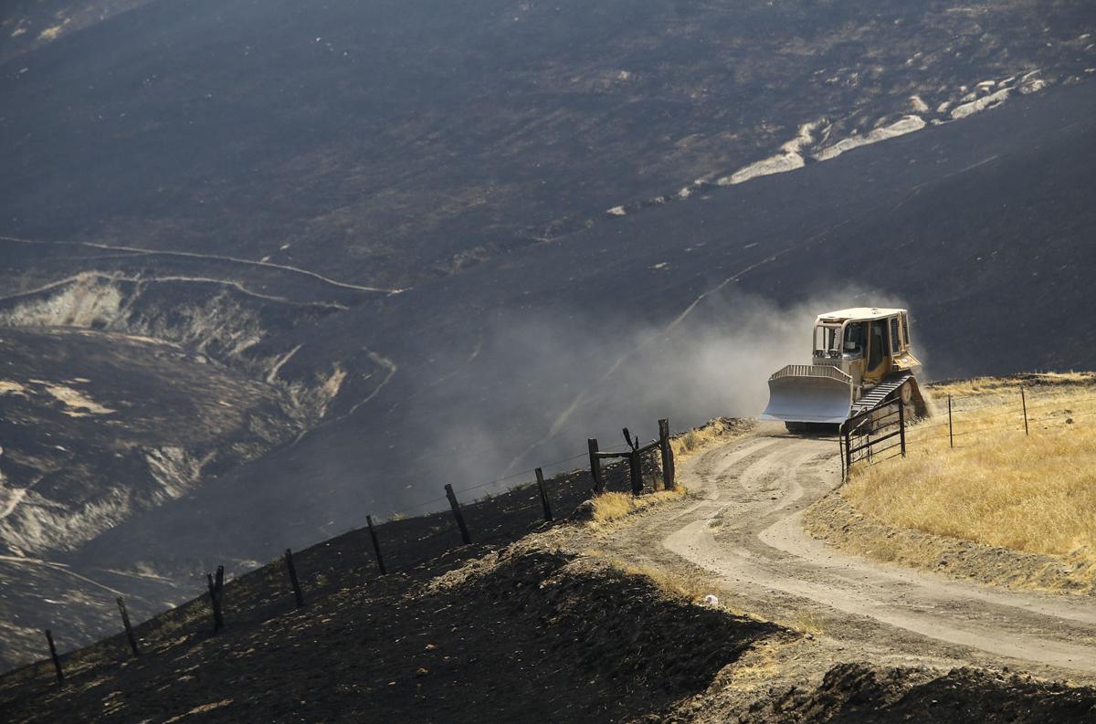 Tarina Fire nearly half contained by firefighters | Breaking ...