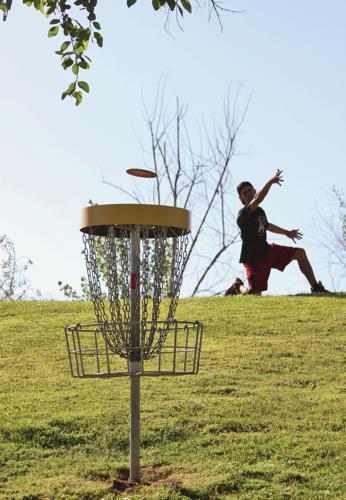 Pastimes: Disc Golf, par for the course | | bakersfield.com
