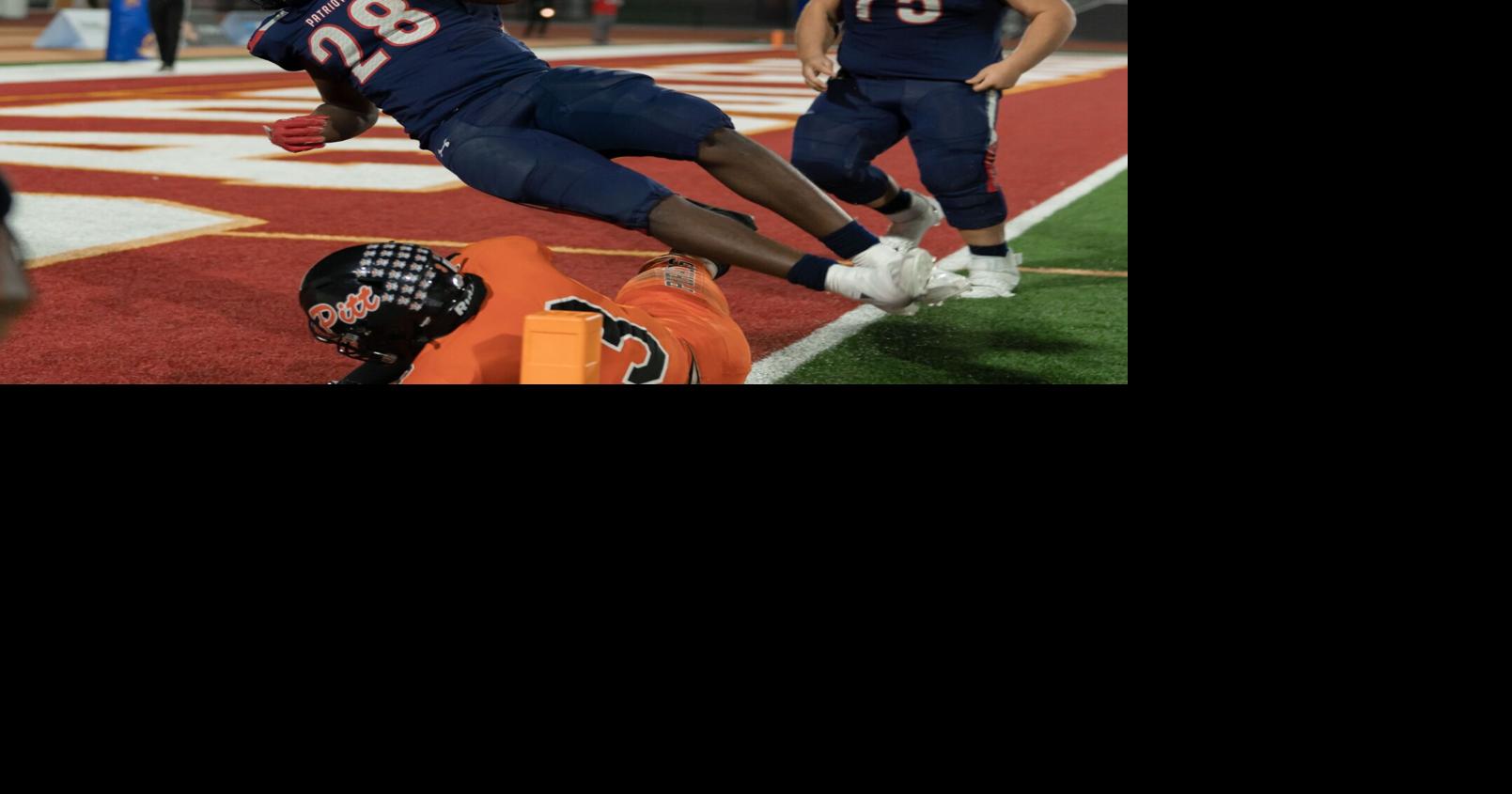 Kizzy's three touchdowns lead way as Liberty rolls to first state ...