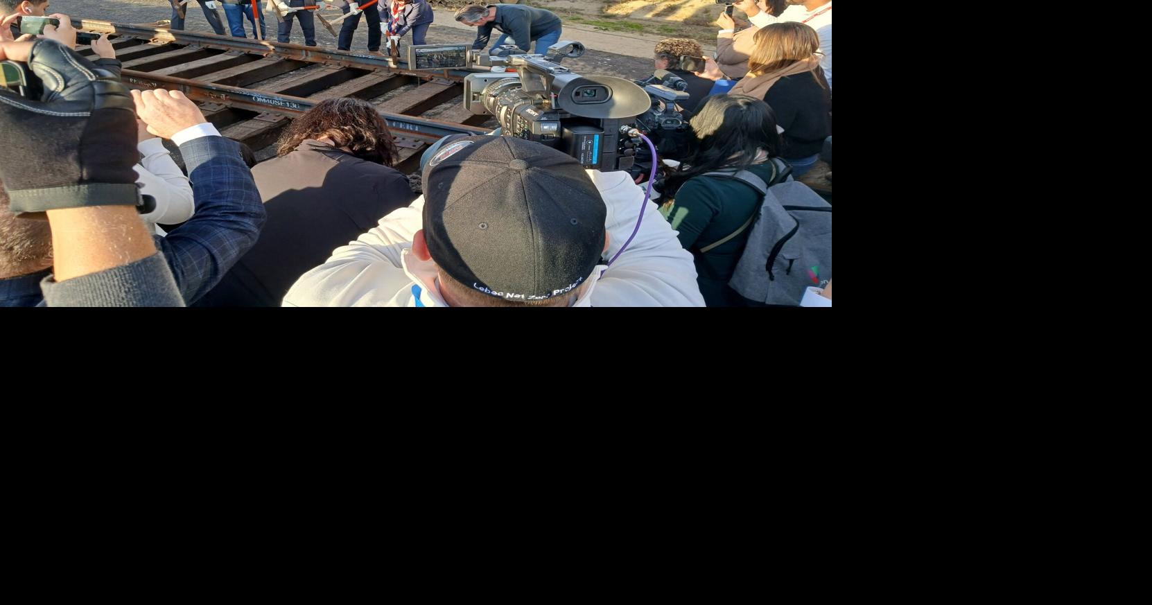 Newsom marks impending construction of first tracks for high-speed rail ...