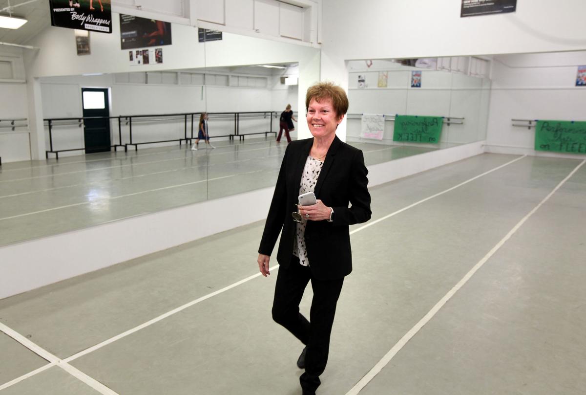 Renowned ballerina Peck gives Garces studio a twirl | Entertainment ...