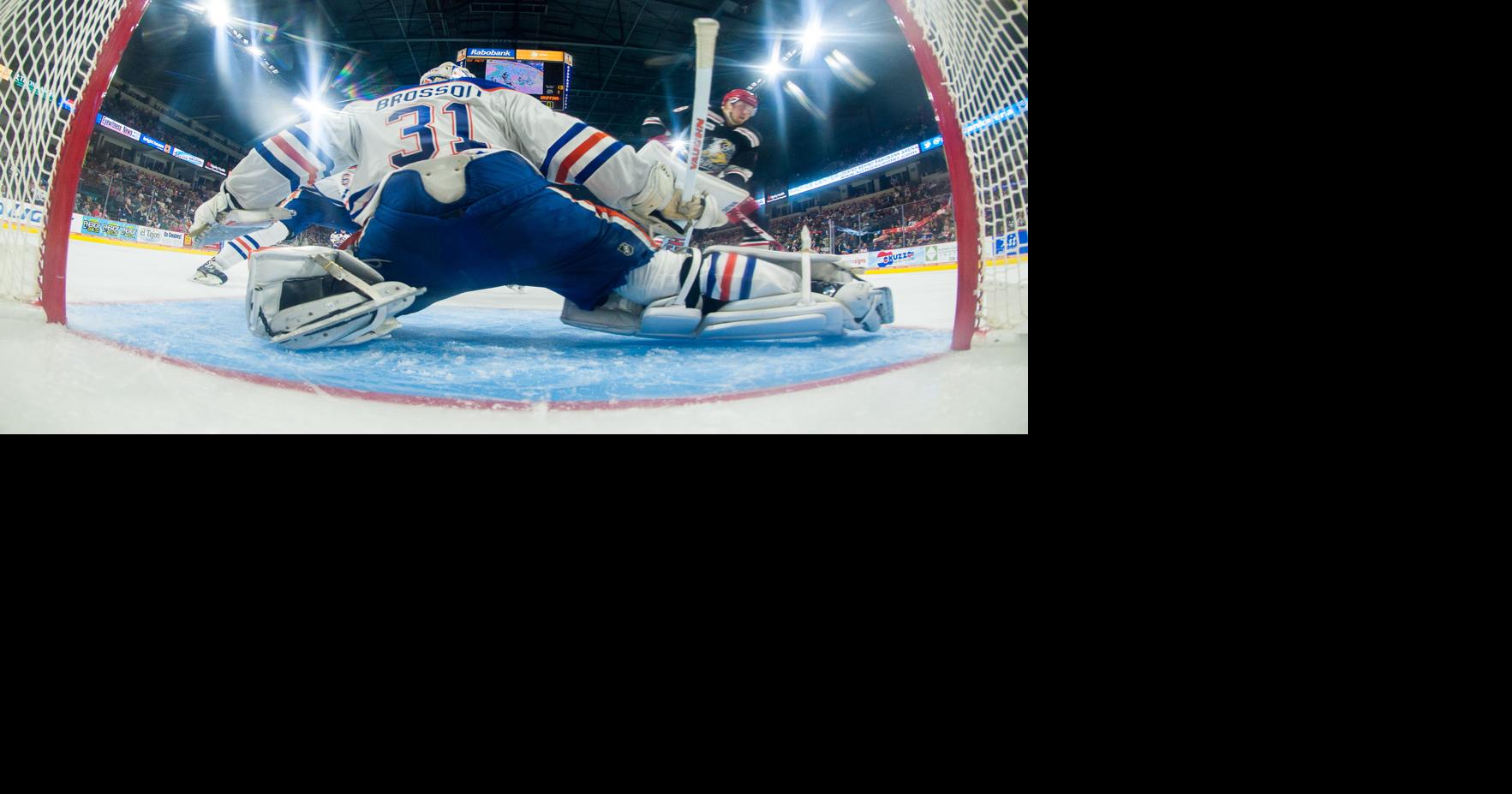 Condors score late goal to win first AHL game | Sports | bakersfield.com