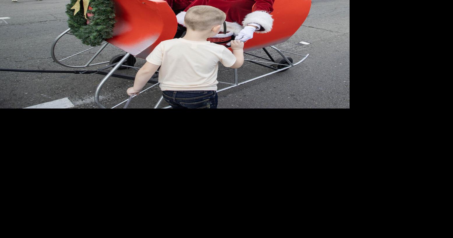 PHOTO GALLERY: Christmas Around the World Parade comes to Oildale ...