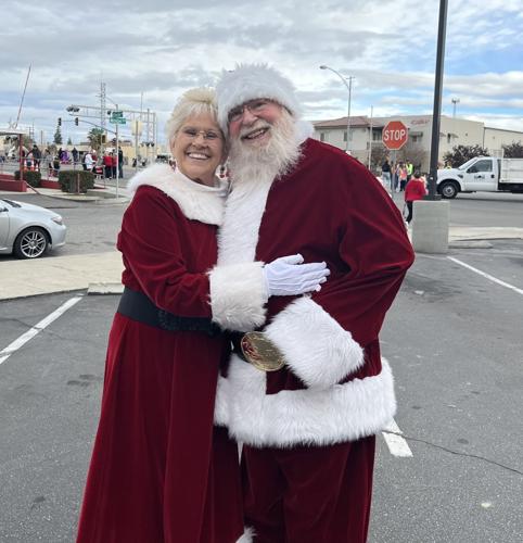 SNAP! — 49th annual North of the River Christmas Parade | Bakersfield ...