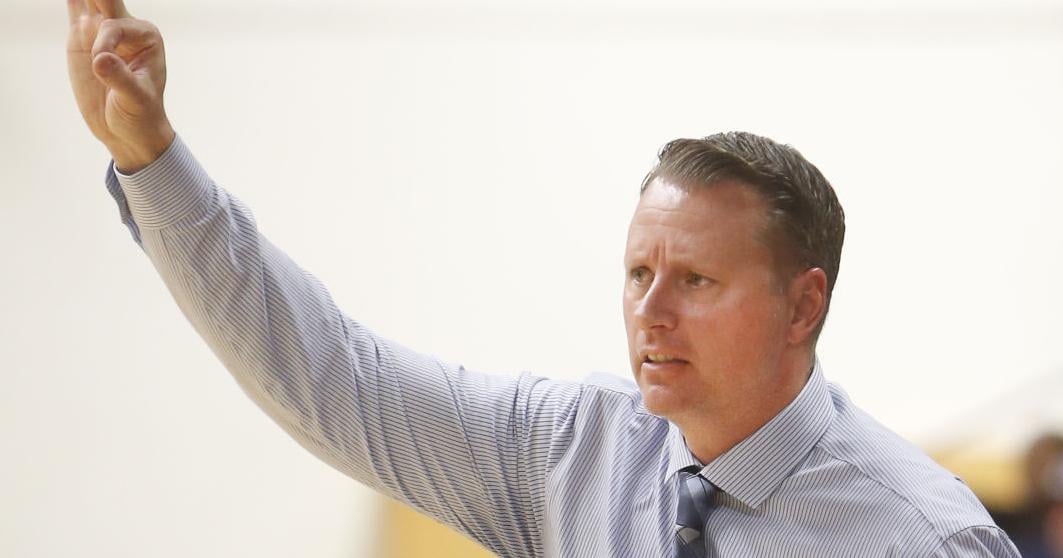 Burt resigns as BHS boys basketball coach | Sports | bakersfield.com