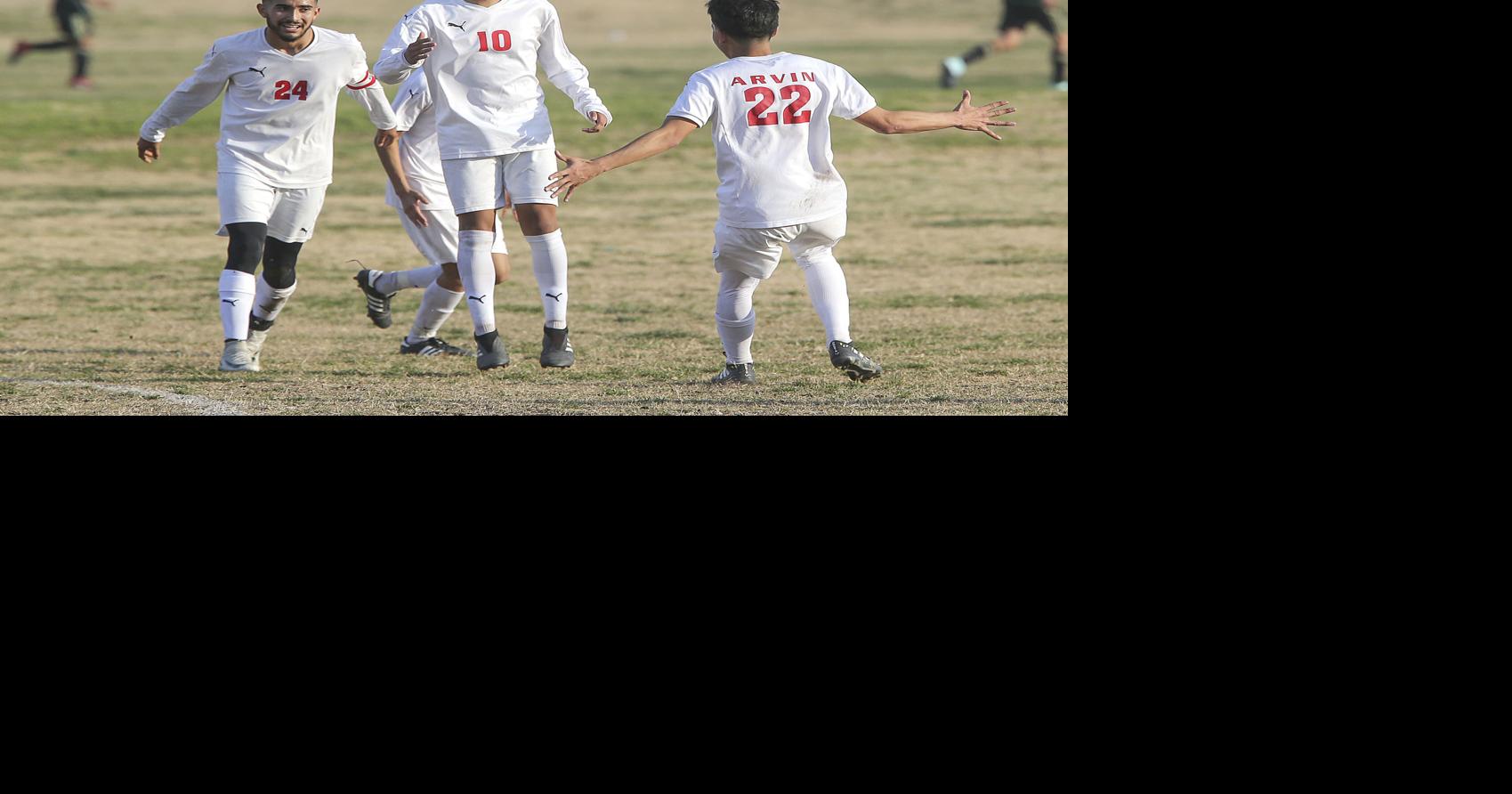 Arvin survives, advances in Elite Division at Garces soccer tournament ...