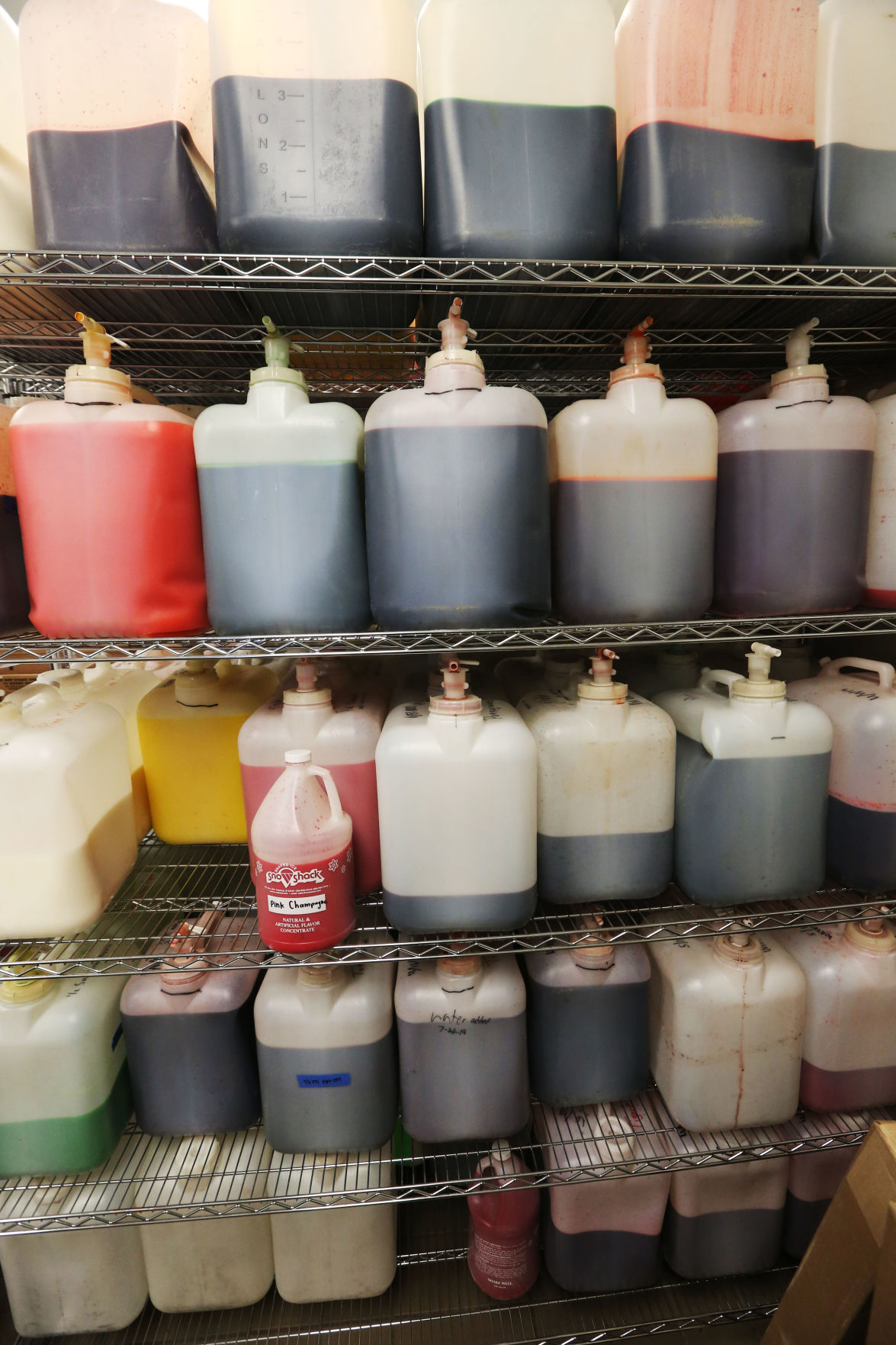 Sno Shack brings summer vibes to year-round location | Entertainment ...