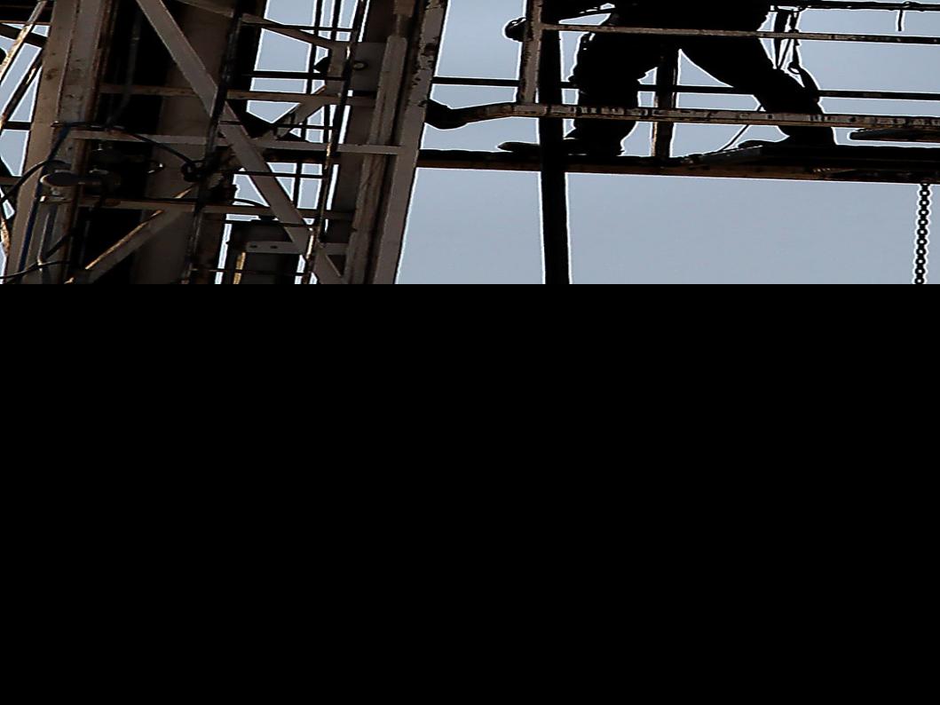 how much do derrickman make