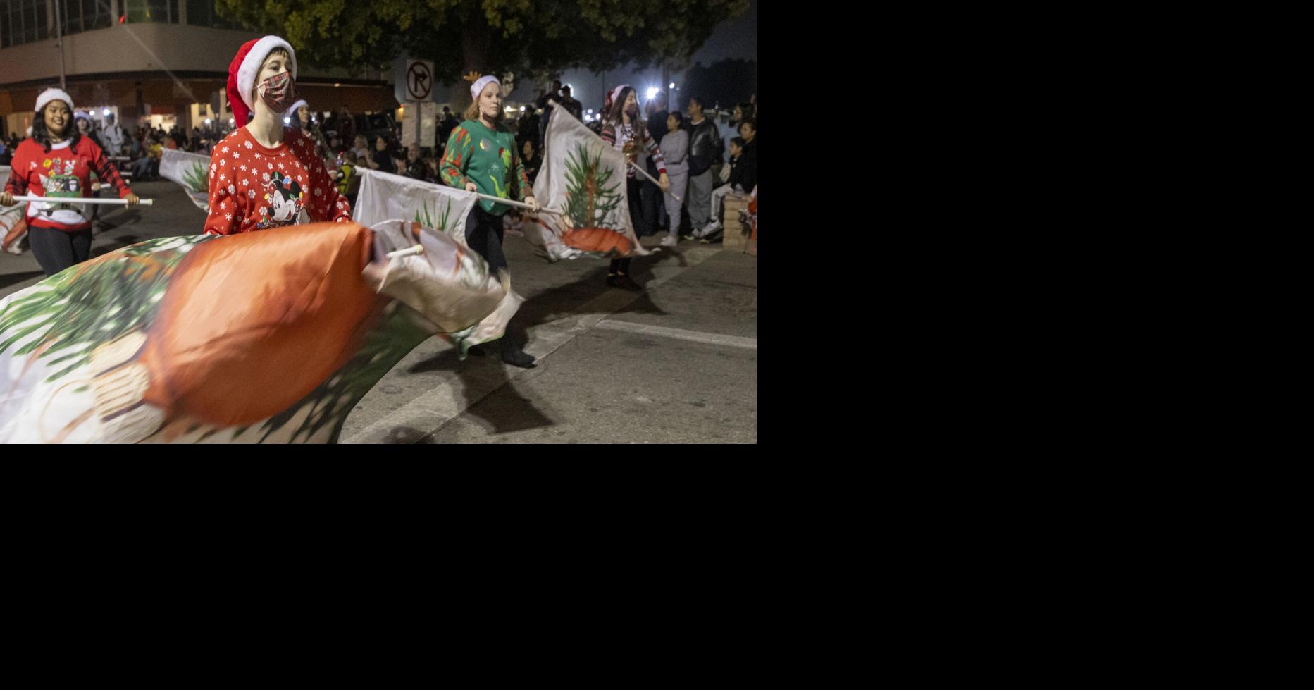 It will be 'A Hometown Christmas' in Bakersfield for this year's parade ...