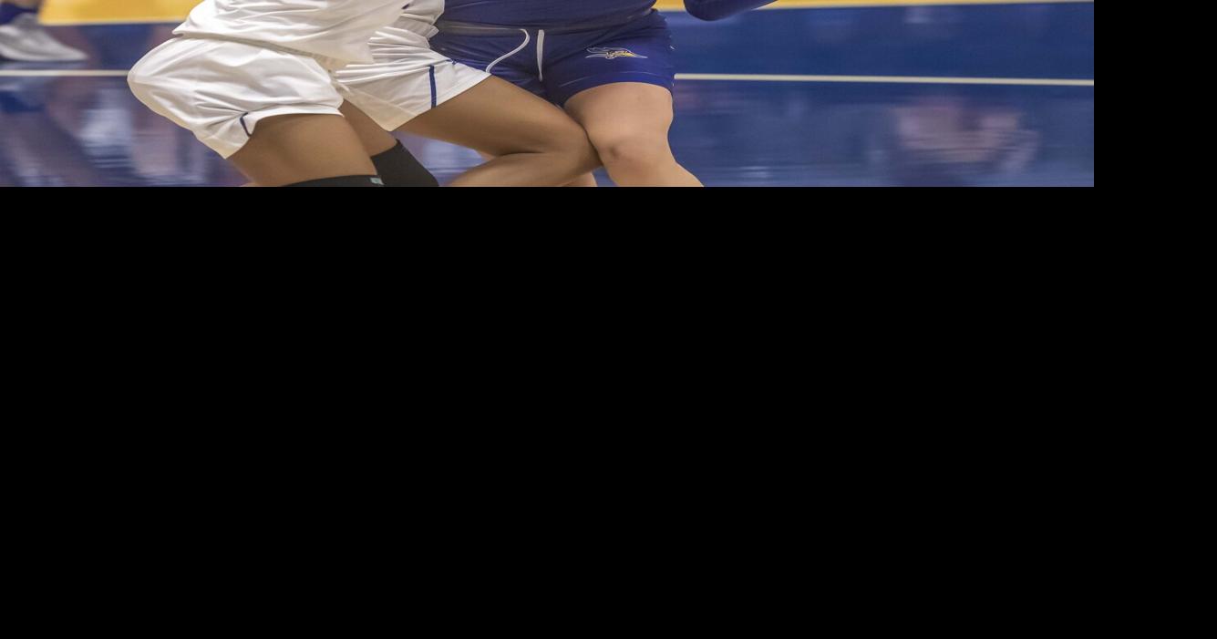 PHOTO GALLERY: CSUB women’s basketball beat UC Riverside 56-53 in ...