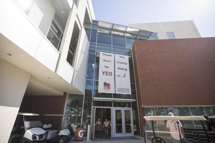 BC Science and Engineering Building ribbon-cutting | Tbc Blox Images | bakersfield.com