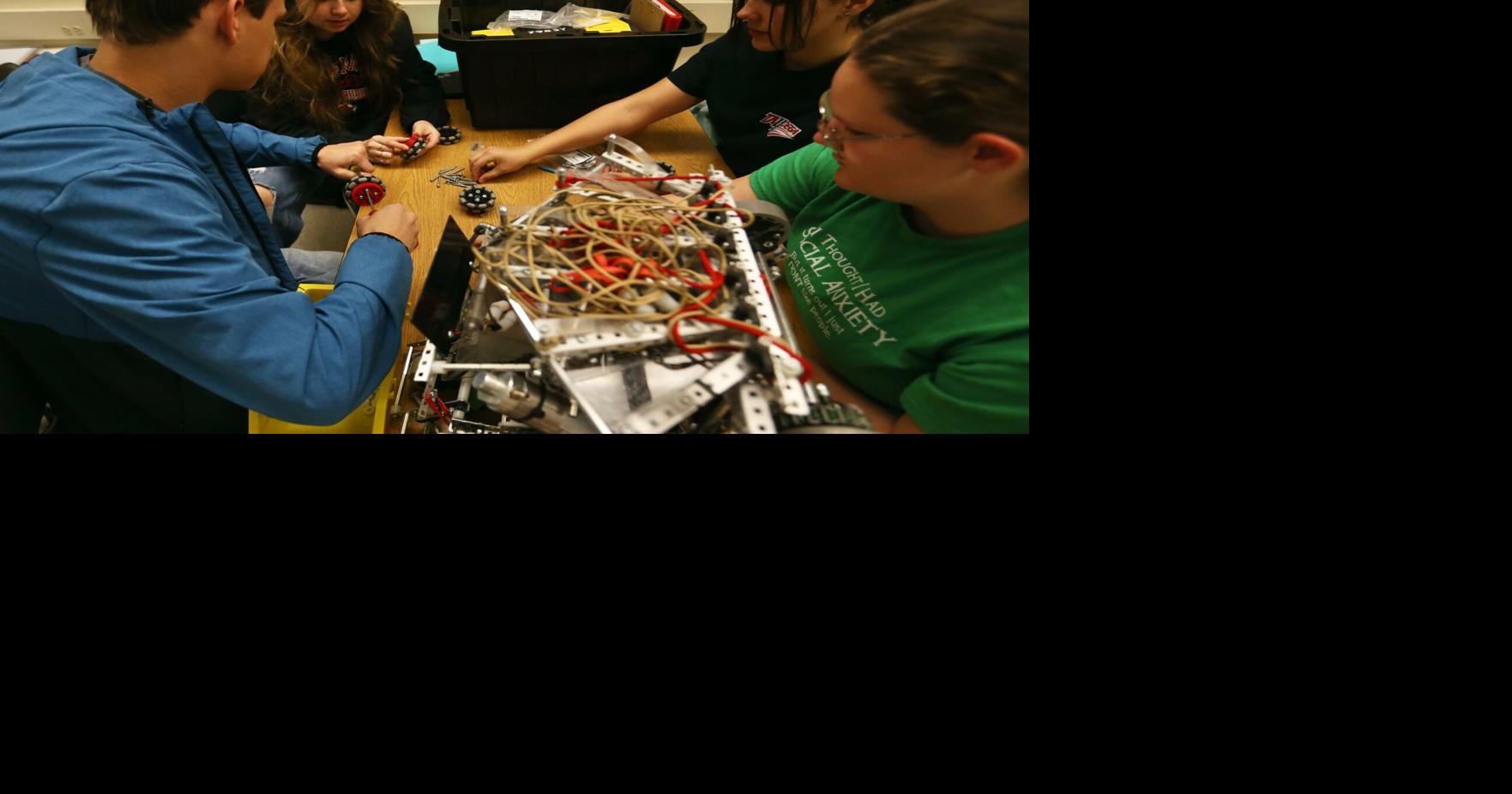 Centennial, Bakersfield team up to win robotics state championship ...