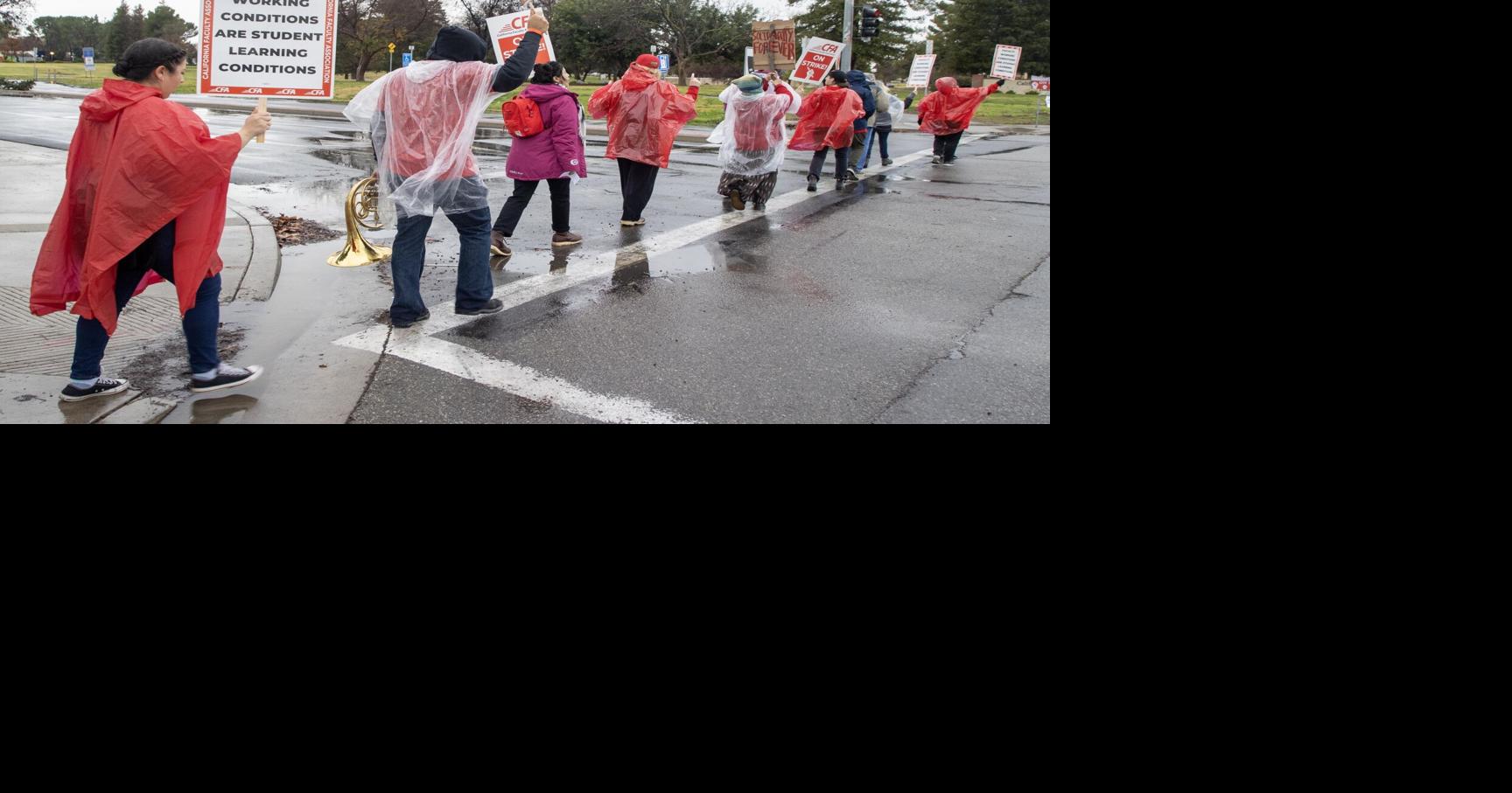 CSUB students run into picket lines on first day of classes | News ...