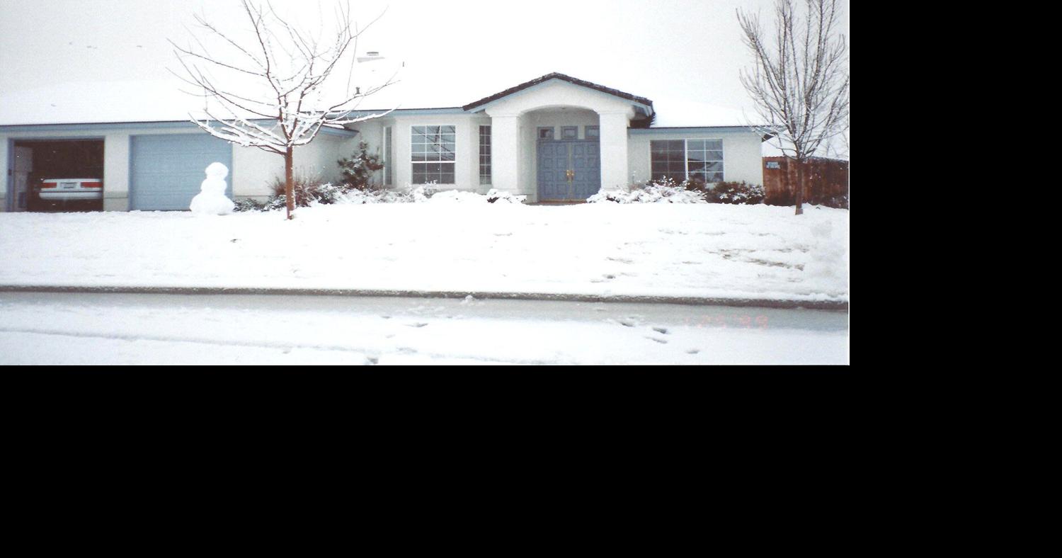 1999 01 25 Snow Day snowman and front_500028196 | Tbc Blox Images ...