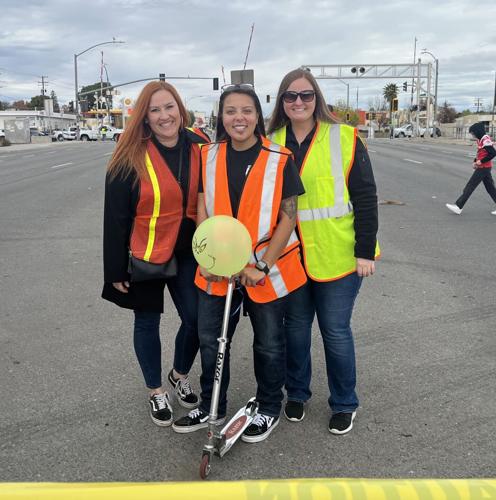 SNAP! — 49th annual North of the River Christmas Parade | Bakersfield ...