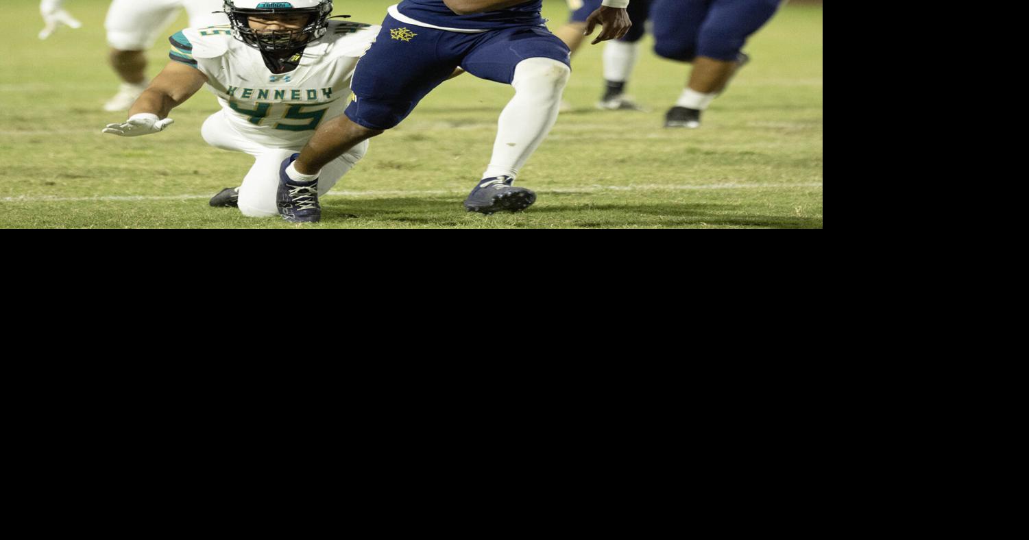 PHOTO GALLERY: Shafter football hosts Kennedy High | BVarsity ...