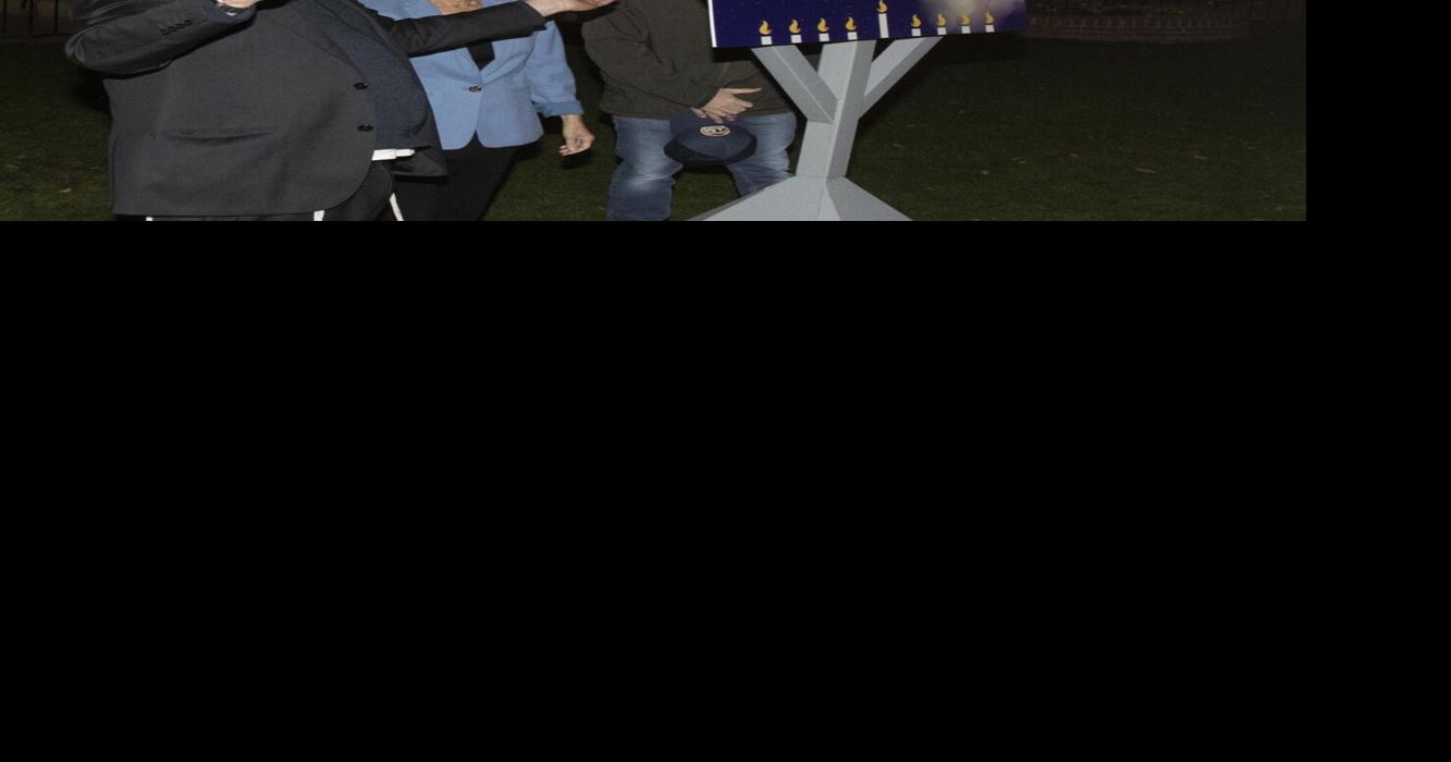 Menorah lighting | Tbc Blox Images | bakersfield.com