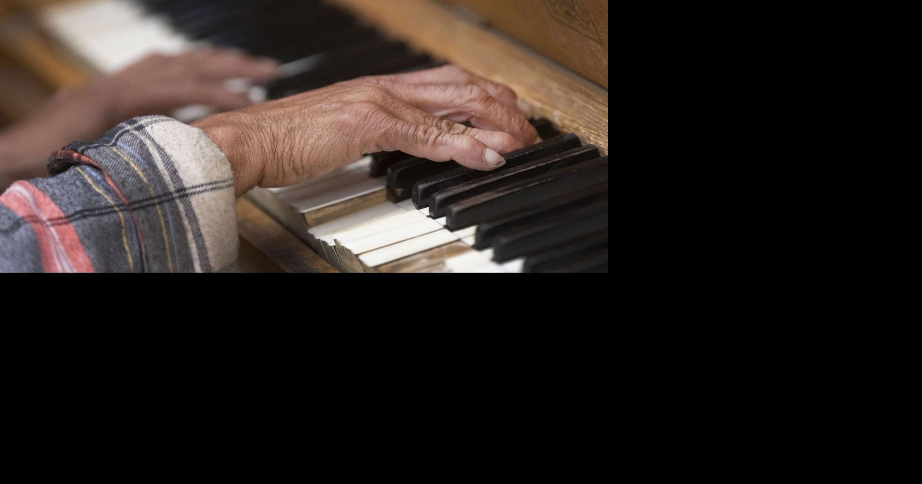 Homeless Piano Player | Tbc Blox Images | bakersfield.com