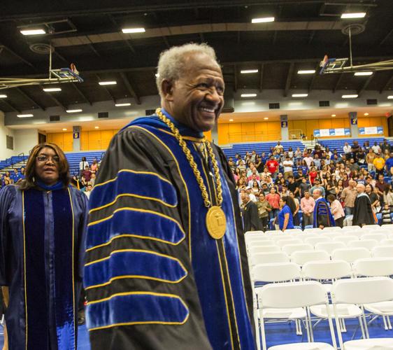 PHOTO GALLERY: CSUB new student convocation | | bakersfield.com