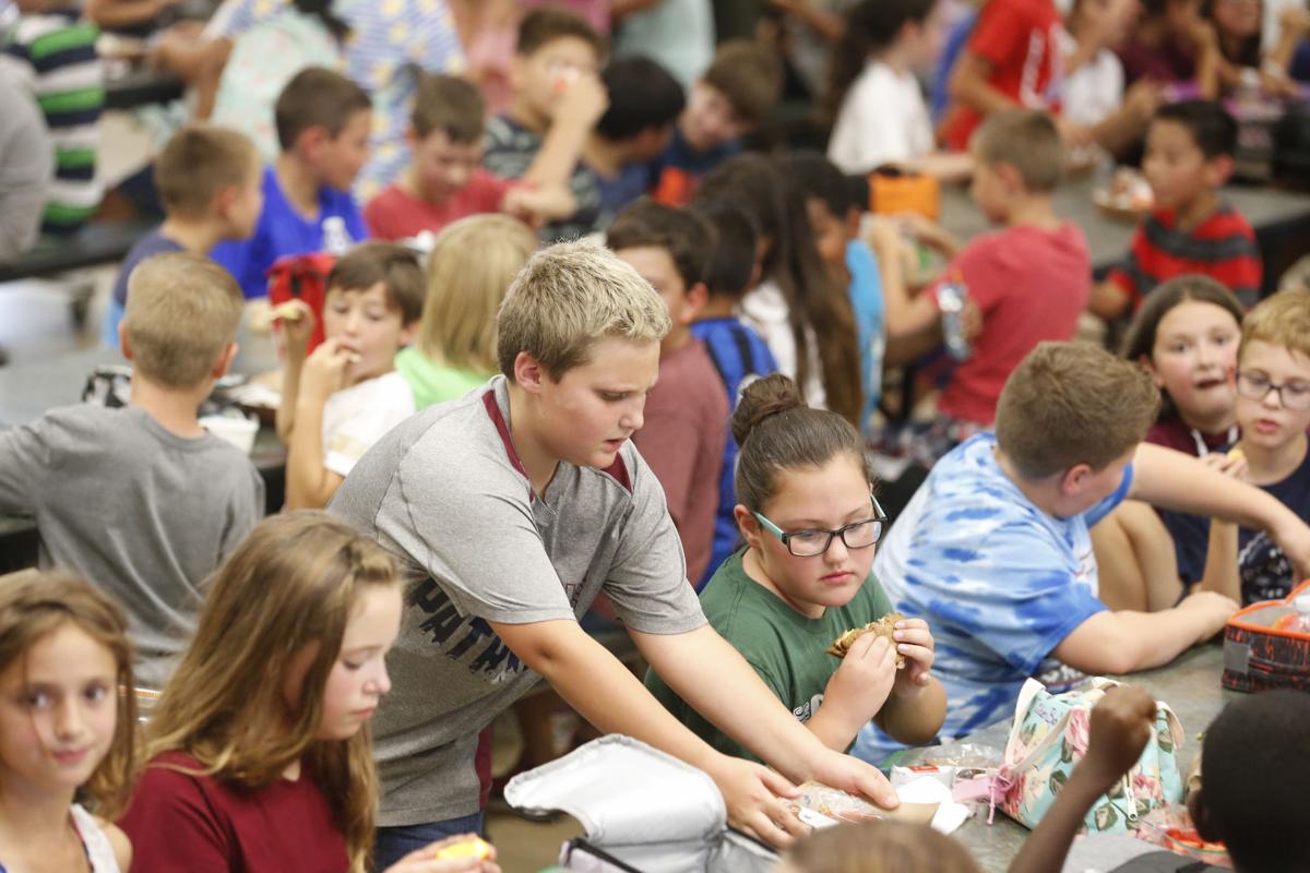 Rosedale school district beefs up lunch program | News | bakersfield.com