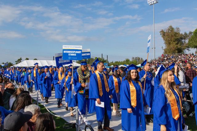 Caps off, grads: Record number of students become CSUB alumni during ...