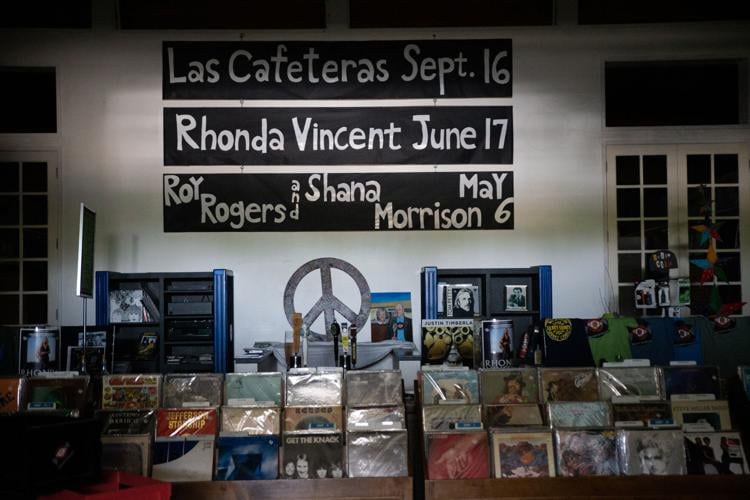 World Records: Where all sales are vinyl | Bakersfield Life ...