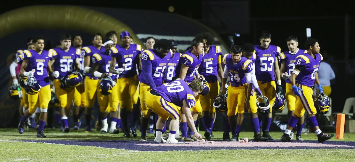 PHOTO GALLERY: Bakersfield Christian at Ridgeview football | Photo ...