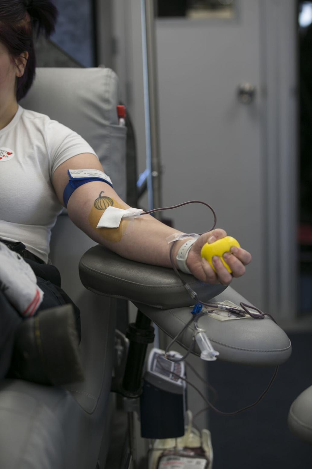 Houchin Community Blood Bank, Dewar’s team up for blood drive | News ...