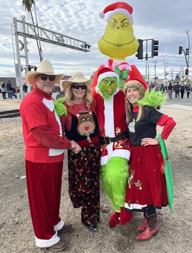 SNAP! — 49th annual North of the River Christmas Parade | Bakersfield ...