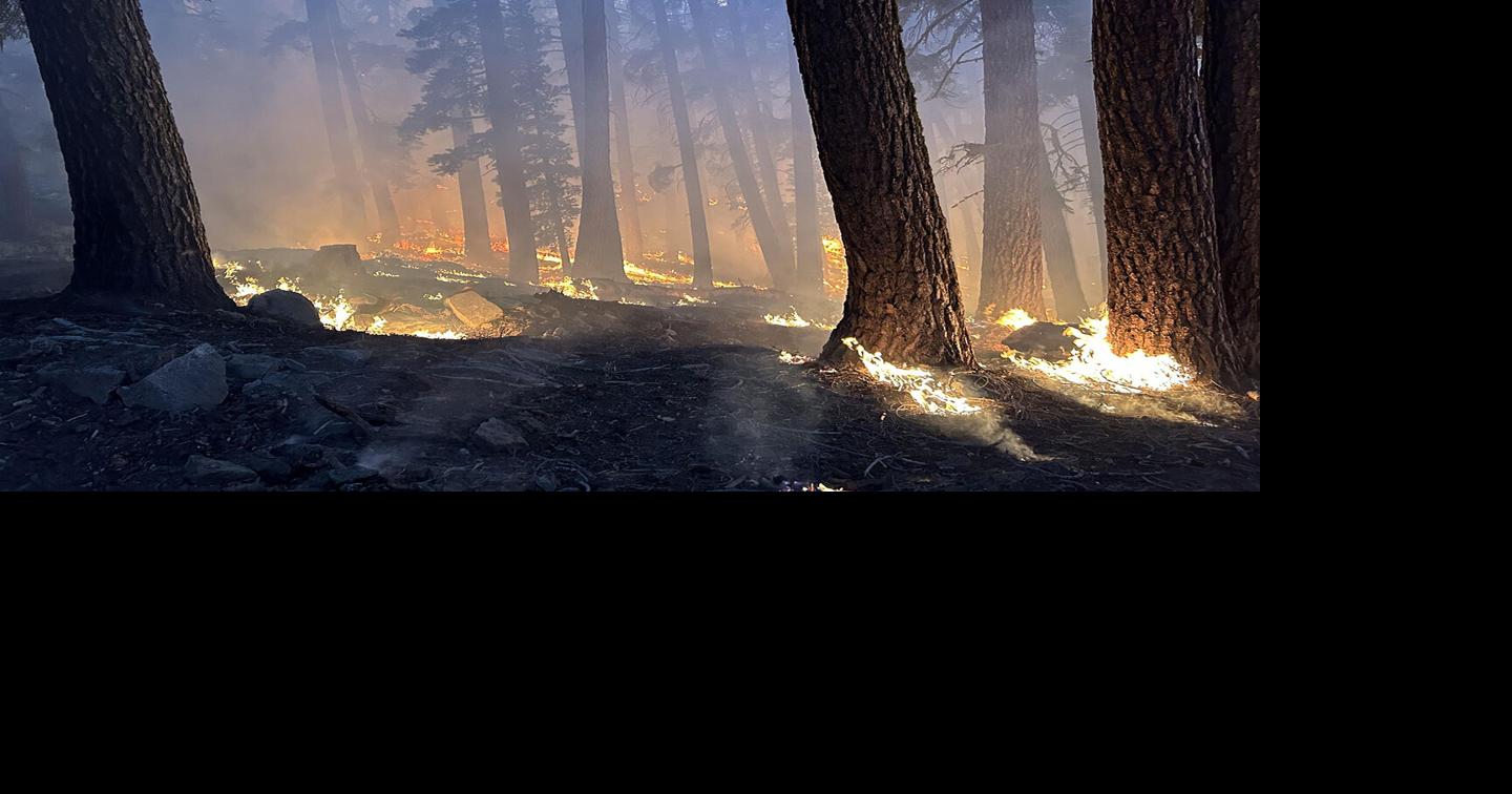 Coffee Pot Fire Flames Near the Homers Nose area of Sequoia National ...