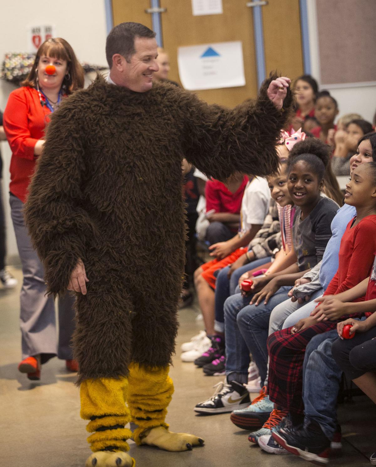PHOTO GALLERY: Stella Hills Elementary celebrates Red Nose Day | News ...