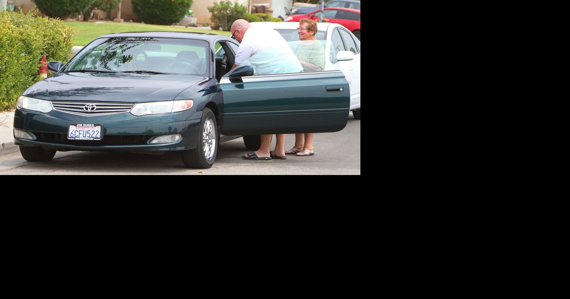 Striking bus driver ferries riders on his own time | News | bakersfield.com