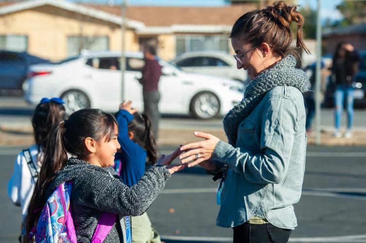 PHOTO GALLERY: School’s back in session | | bakersfield.com