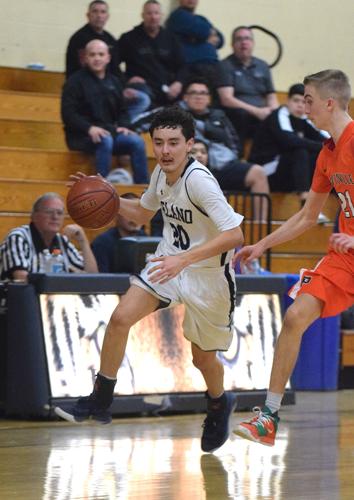 Delano boys basketball beats Mission Oak, battles Porterville in East ...