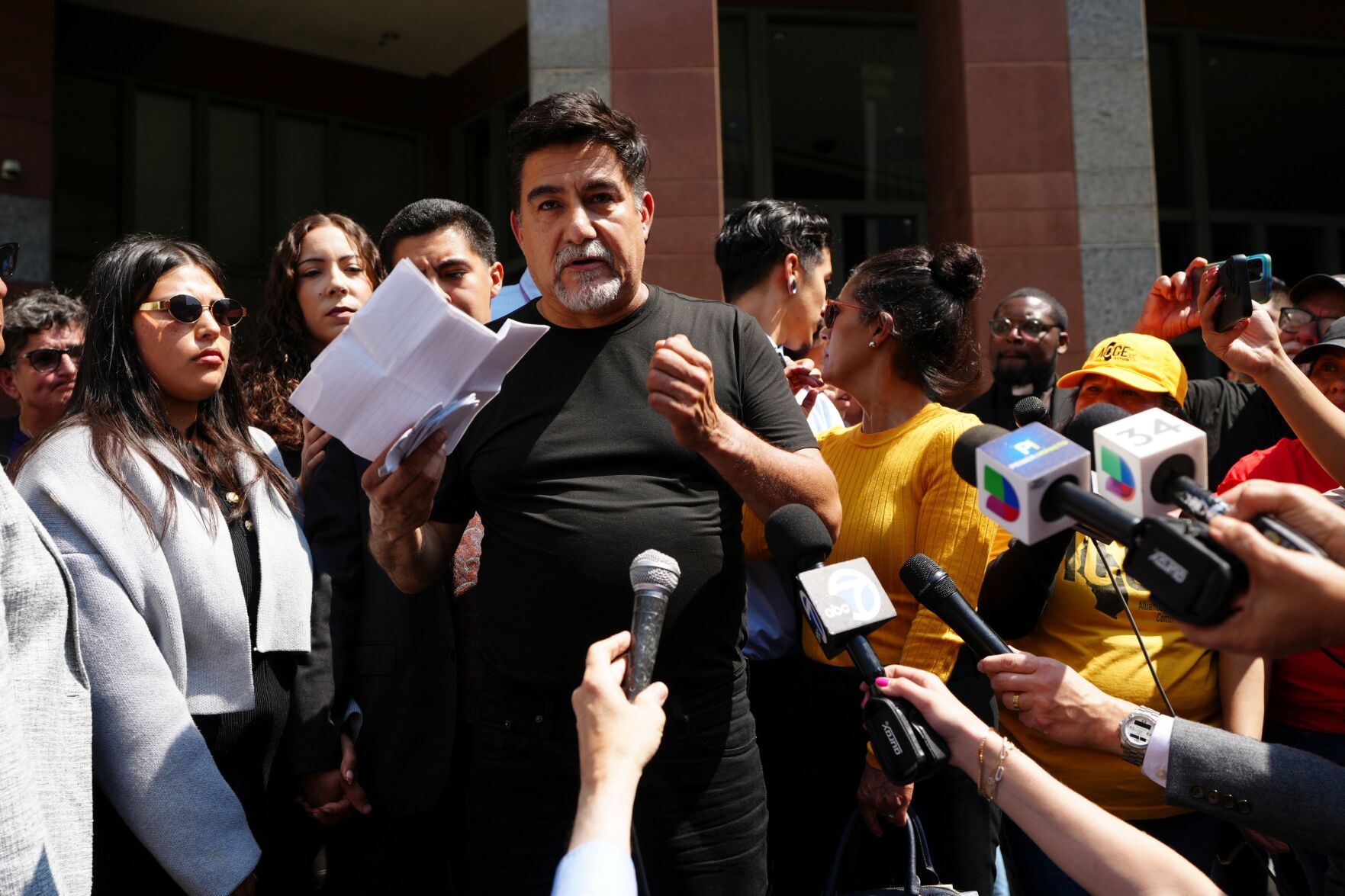 Immigration Raids Los Angeles Union Leader | Tbc Blox Images ...