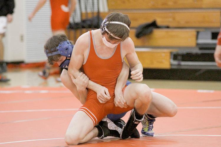 Blackhawk wrestling sweep quadrangular | Sports | baldwin-bulletin.com