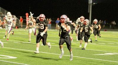 Blackhawk football starts season strong | Sports | baldwin-bulletin.com