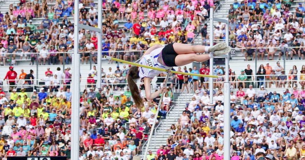 Hawkins qualifies for state in pole vault | Sports | baldwin-bulletin.com