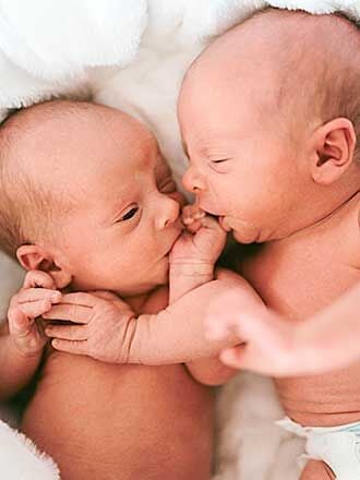 Ethan & Riley Fernandez | Births | baldwin-bulletin.com