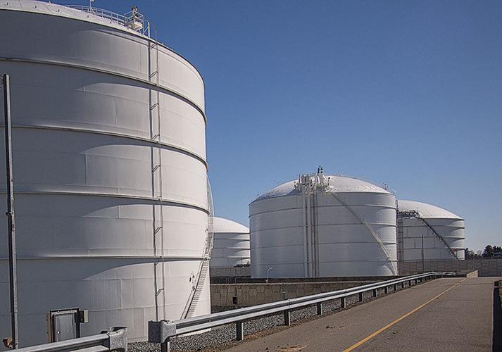 Plan to export liquefied gas at Cove Point divides community | Energy ...