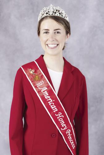 Hager on National Honey Month Tour | News | bellevueheraldleader.com