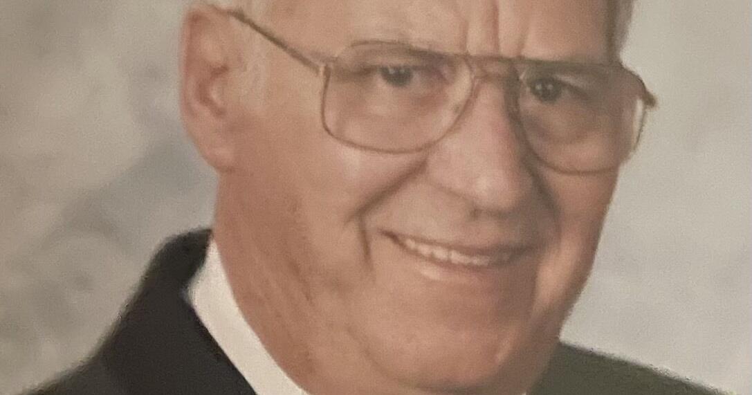 Edward J. Mueller, 95 | Obituaries | bellevueheraldleader.com