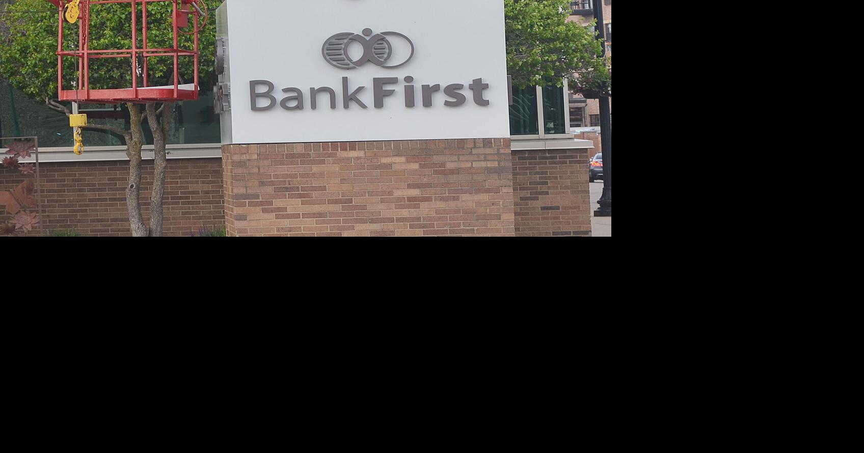 Bank sign changes | Local News | beloitdailynews.com
